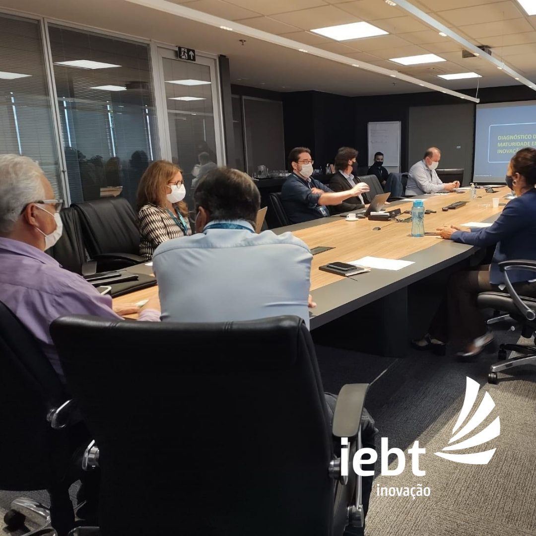 IEBT desenvolve programa de inovação para o Sicoob Credicom